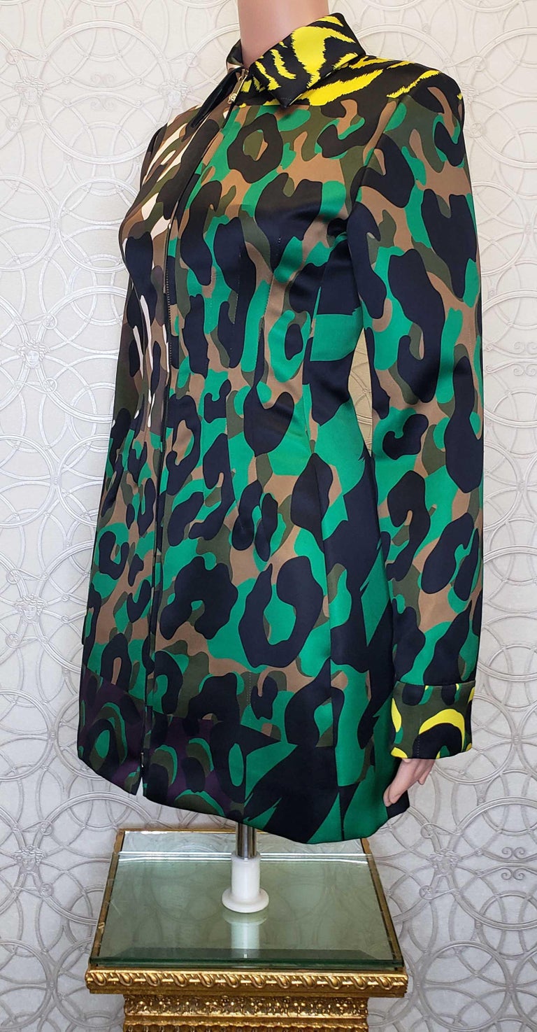 S/S 2016 L # 31 NEW VERSACE MULTI COLOR MILITARY Coat 38 - 2 at 1stDibs
