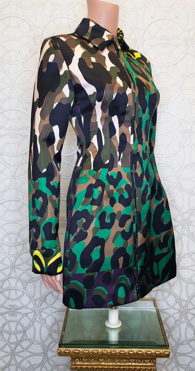 S/S 2016 L # 31 NEW VERSACE MULTI COLOR MILITARY Coat 38 - 2 at 1stDibs