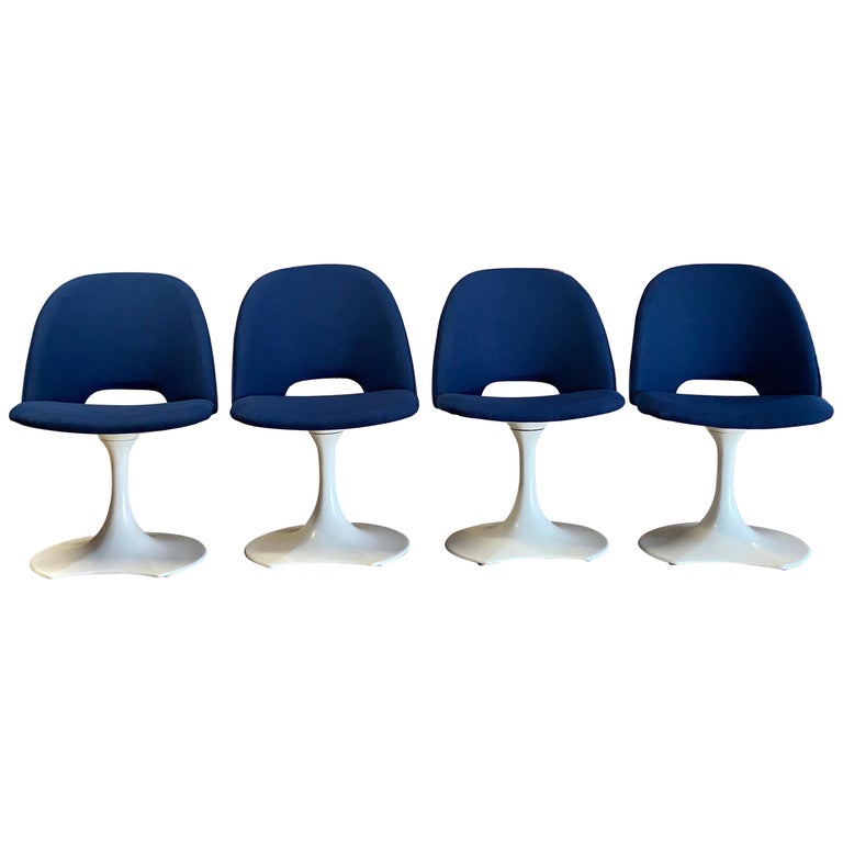Saarinen Style Crescent Base Swivel Chairs at 1stDibs