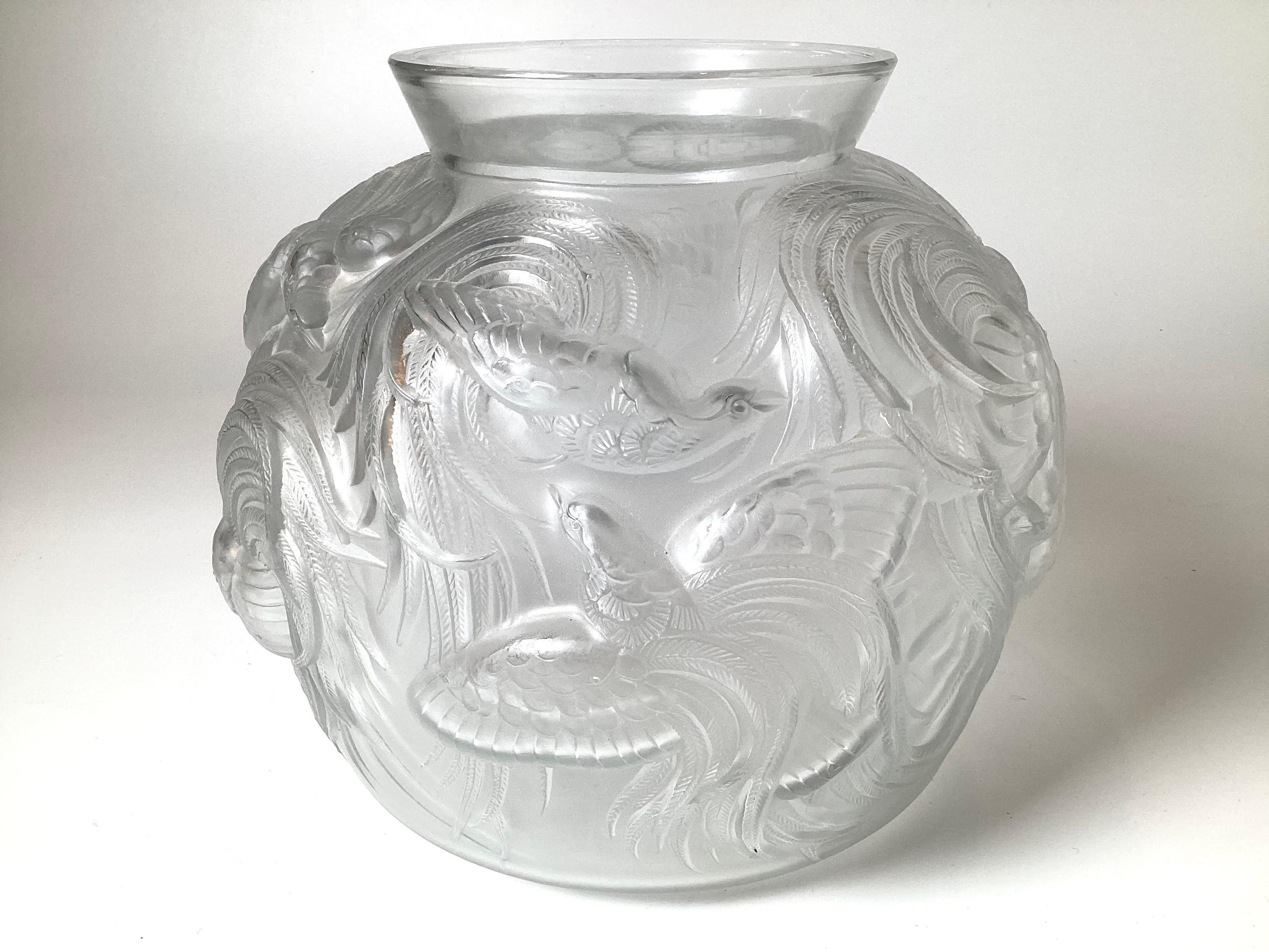 Sabino 1930s Frosted Glass Vase Birds of Paradise For Sale at 1stDibs