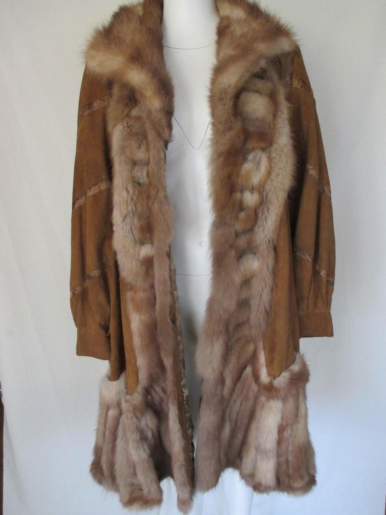 Manteau Trapèze En Fourrure De Zibeline Avec Cuir Souple Brun En Vente