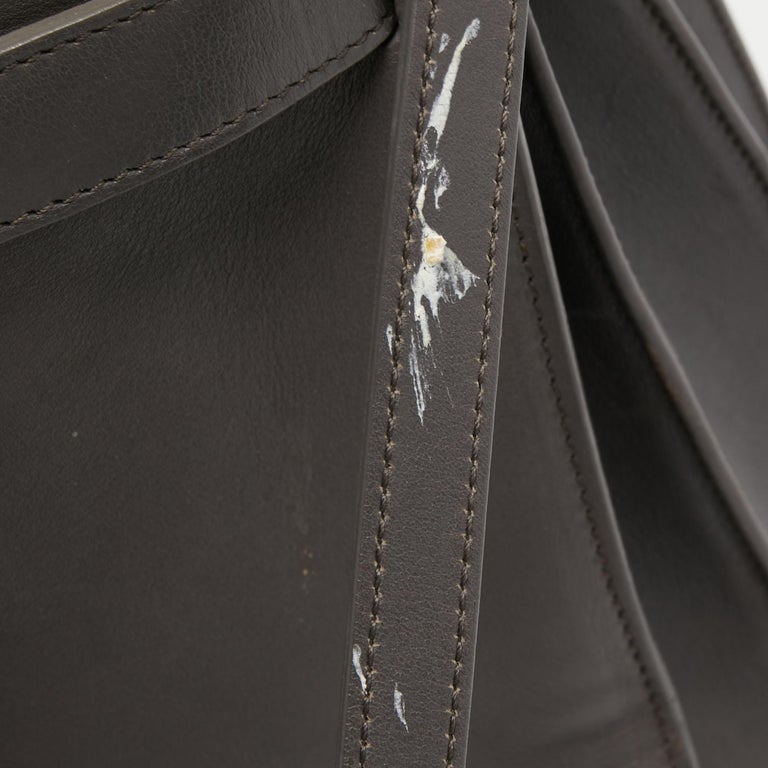 Saint Laurent Grey Leather Small Classic Sac De Jour Tote For Sale at ...