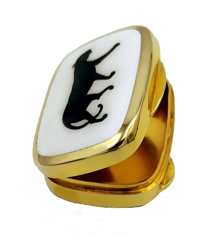 Salimbeni Black Panther Pillbox enameled. For Sale at 1stDibs