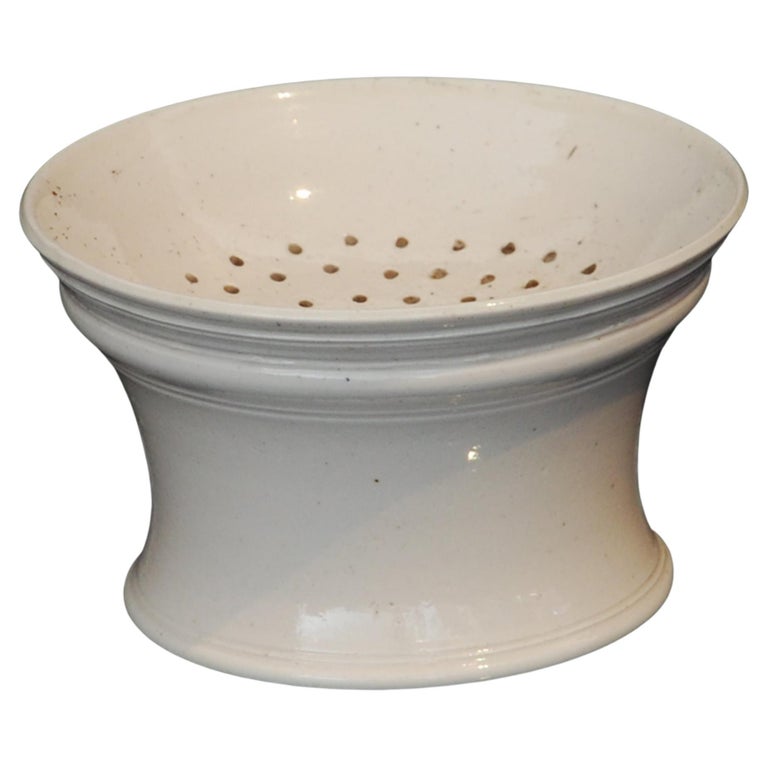 Saltglaze Pounce Pot, English, circa 1750 For Sale at 1stDibs