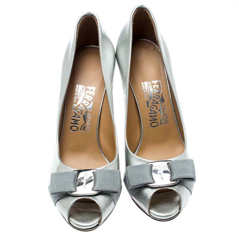 Salvatore Ferragamo Textured Patent Leather Vara Bow Peep Toe Pumps ...