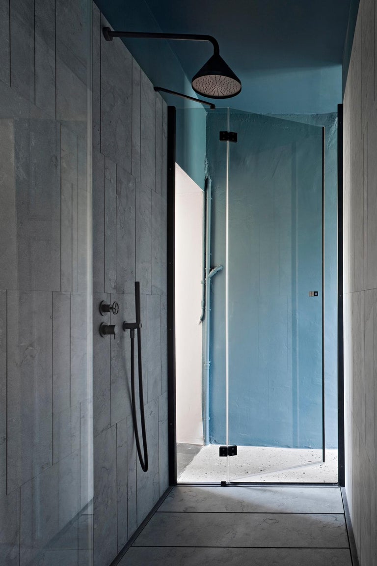 Customizable Salvatori Filo Flush 4 / 80 Shower Tray For Sale at 1stDibs