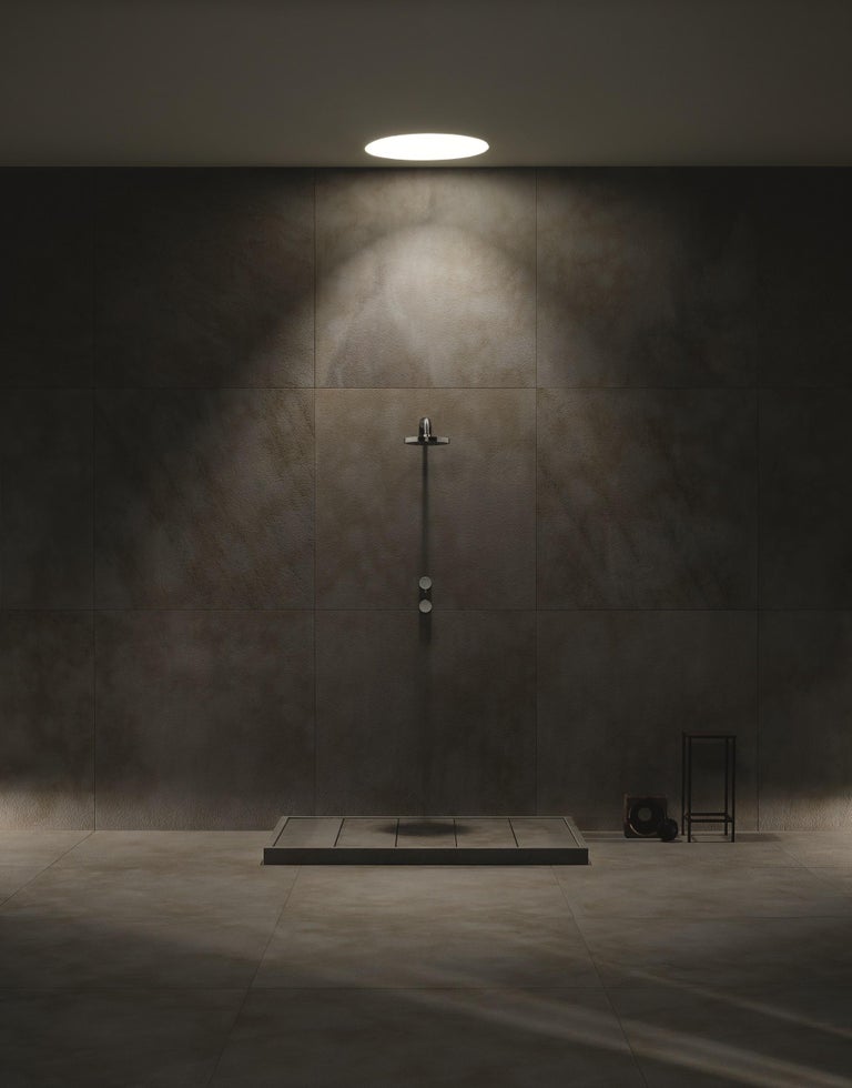 Customizable Salvatori Filo Raised 3 / 108 Shower Tray For Sale at 1stDibs