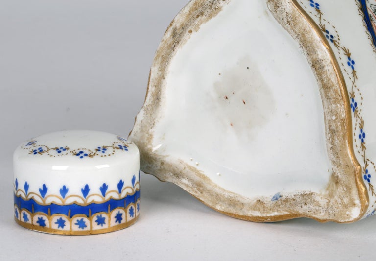 Samson French Porcelain Chinese Style Triangular Lidded Teacaddy For ...