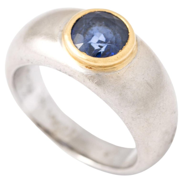 Saphire Gold Ring For Sale at 1stDibs