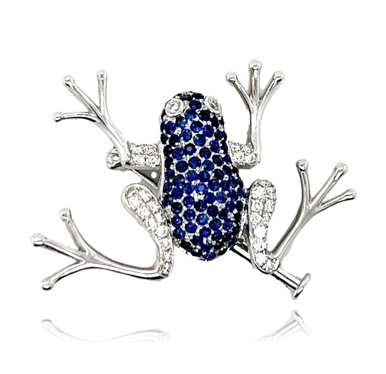 Sapphire and Diamond Frog Brooch in 18KW Gold For Sale at 1stDibs