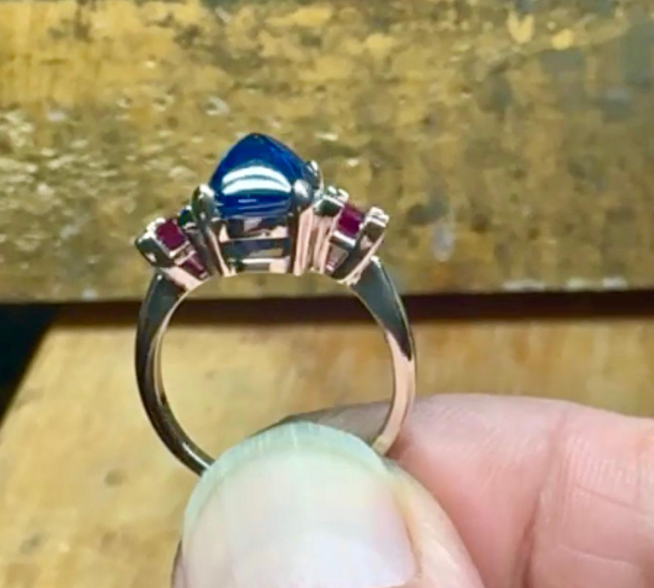 Sugar Loaf Sapphire and Ruby Ring White Gold For Sale at 1stDibs