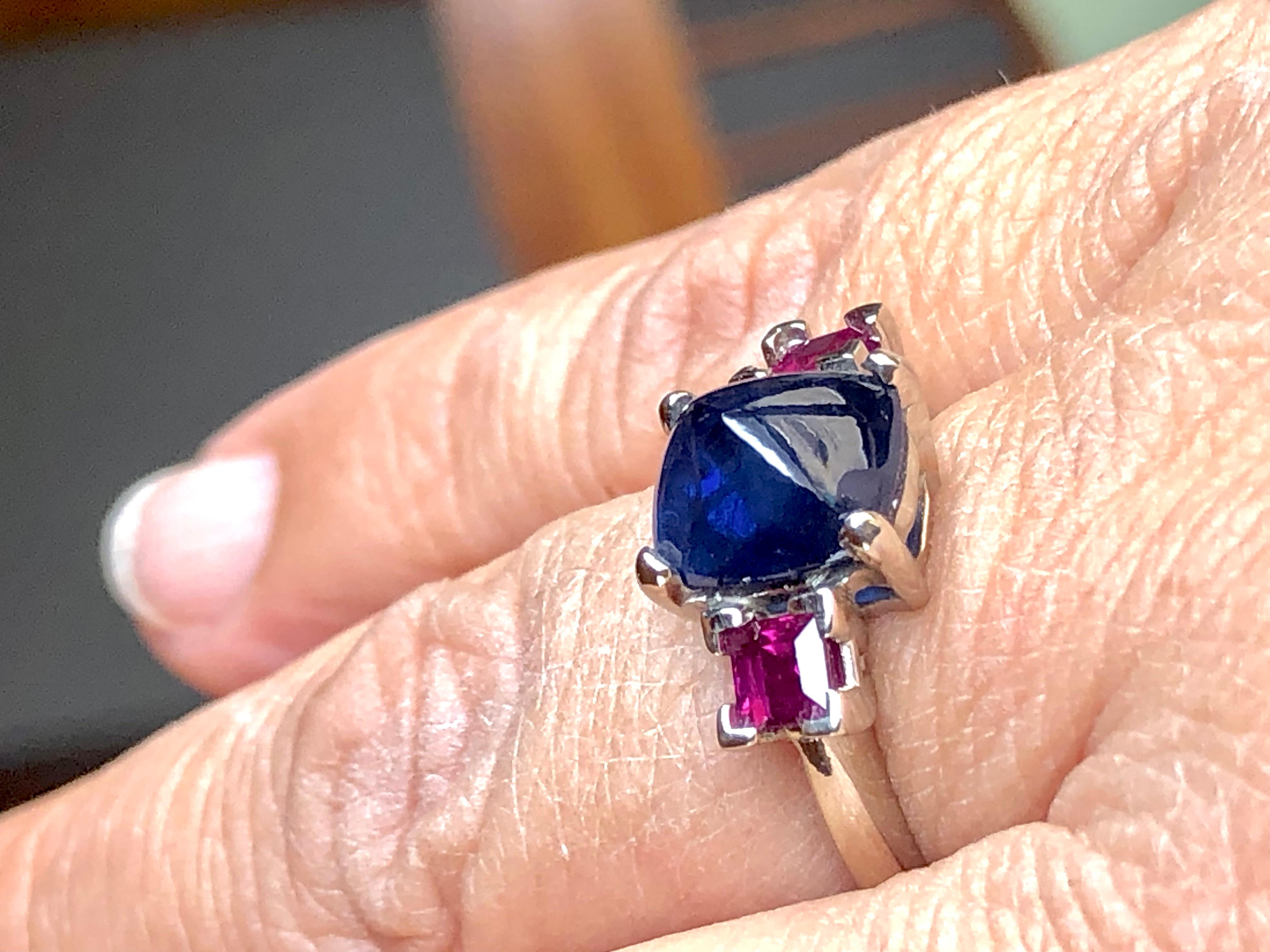Sugar Loaf Sapphire and Ruby Ring White Gold For Sale at 1stDibs