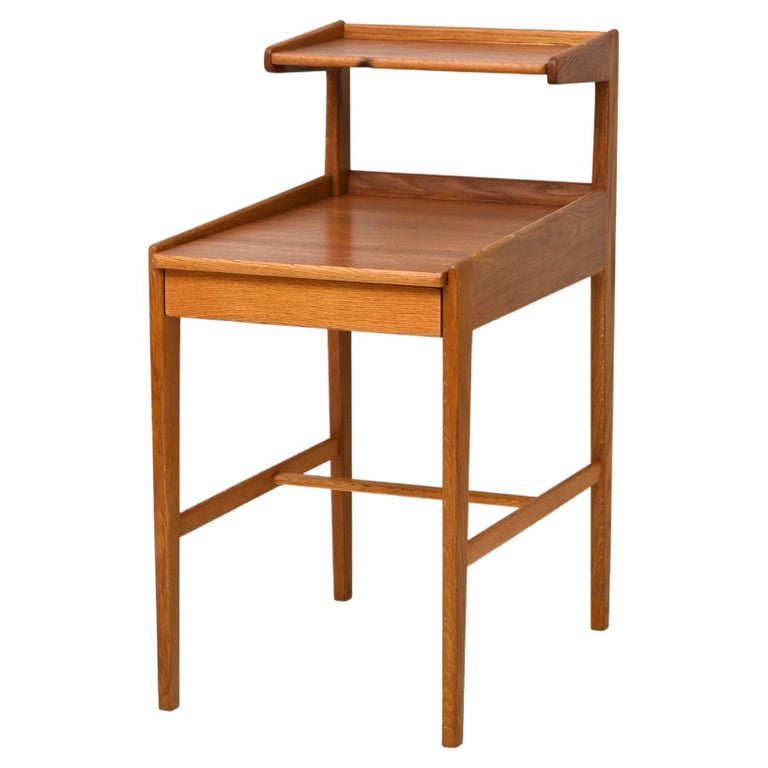 Scandinavian Coffee Table with Double Table Top For Sale at 1stDibs