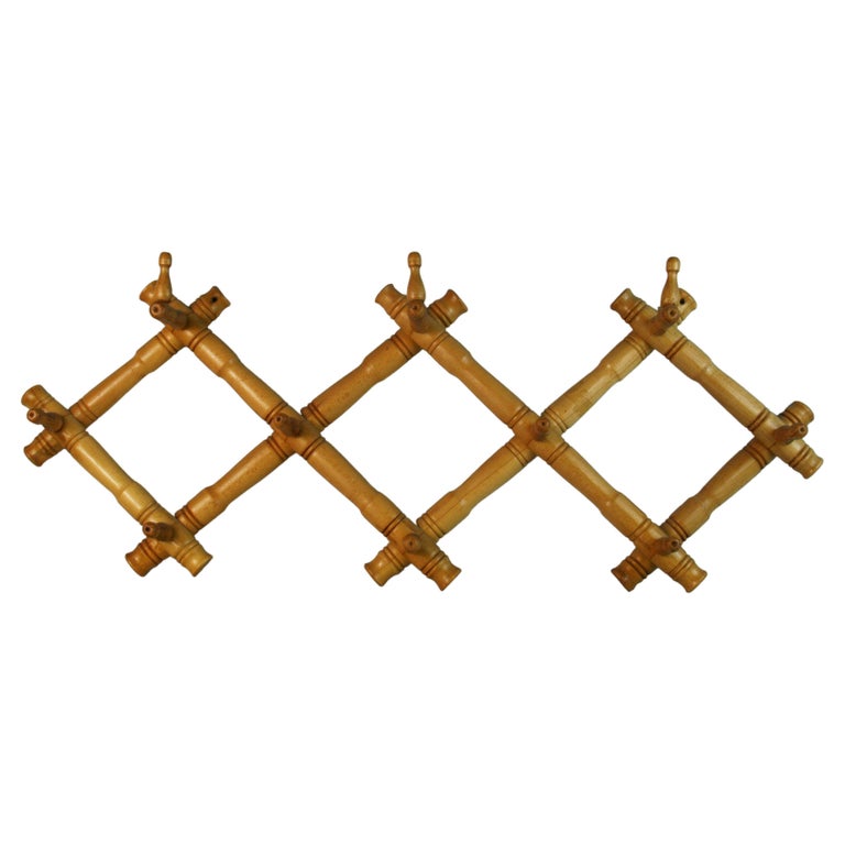 Scandinavian Maple Expandable Hat and Coat Rack For Sale at 1stDibs