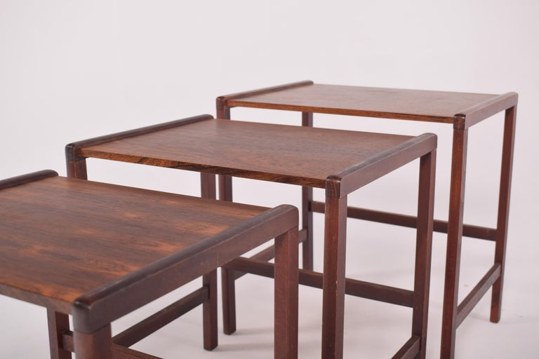 Scandinavian Modern Danish Nesting Tables in Rosewood and Teak For Sale ...