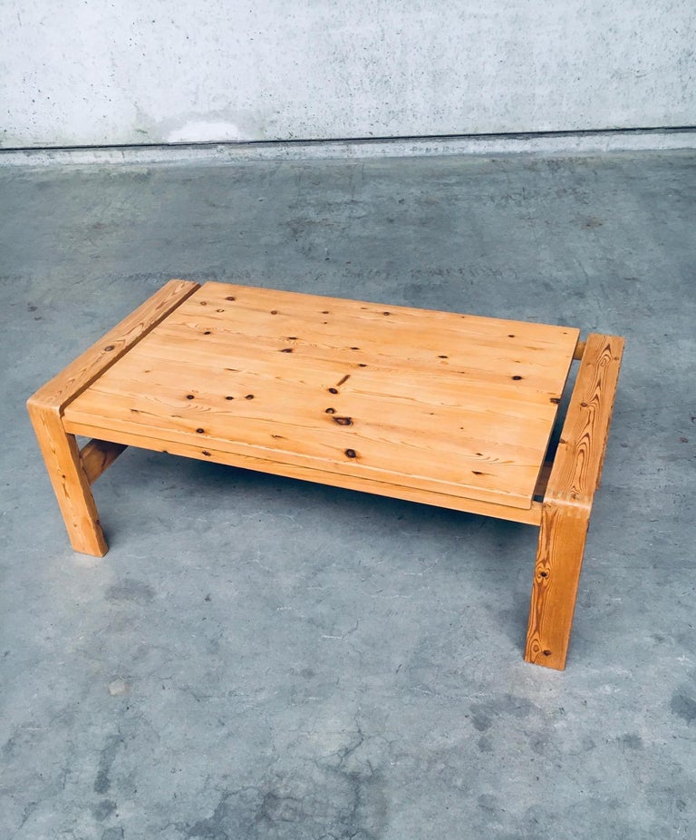 Scandinavian Modern Design Solid Pine Coffee Table, Denmark 1970's For Sale at 1stDibs