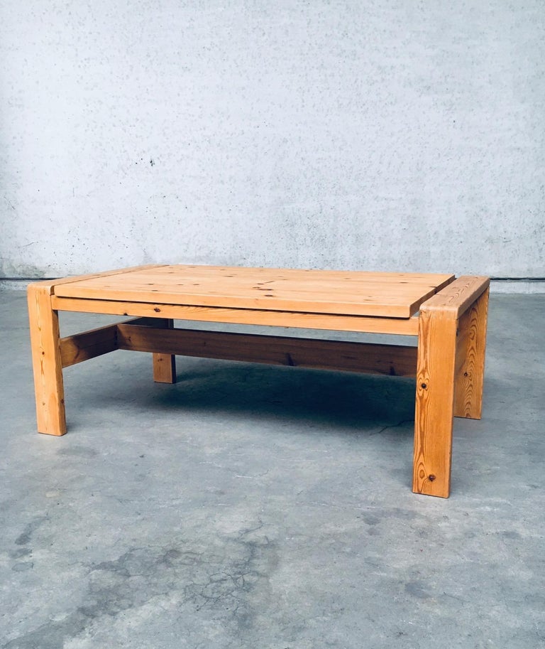 Scandinavian Modern Design Solid Pine Coffee Table, Denmark 1970's For Sale at 1stDibs