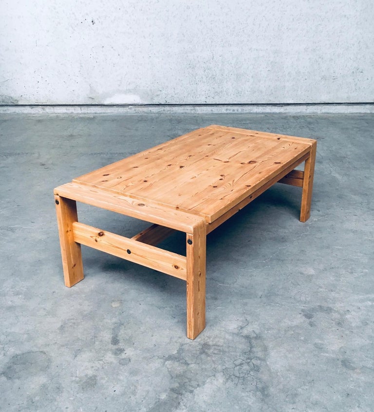 Scandinavian Modern Design Solid Pine Coffee Table, Denmark 1970's For Sale at 1stDibs