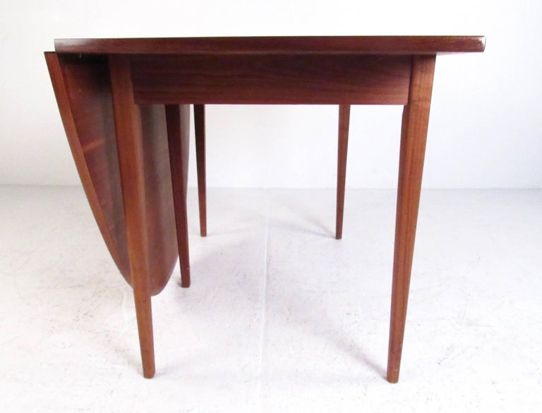 Scandinavian Modern Drop-Leaf Table For Sale at 1stDibs