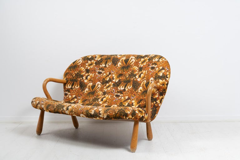 Scandinavian Modern Muslinge or Clam Sofa at 1stDibs