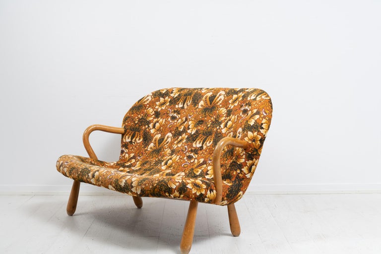 Scandinavian Modern Muslinge or Clam Sofa at 1stDibs