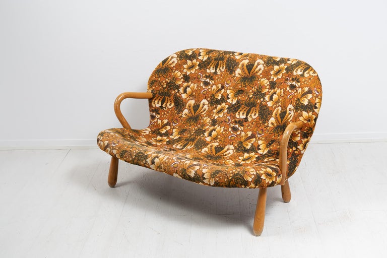 Scandinavian Modern Muslinge or Clam Sofa at 1stDibs
