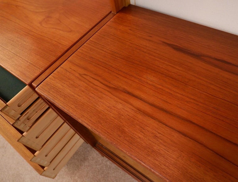 Scandinavian Modern Shelf Unit by Hansen and Guldborg - 1960s For Sale ...