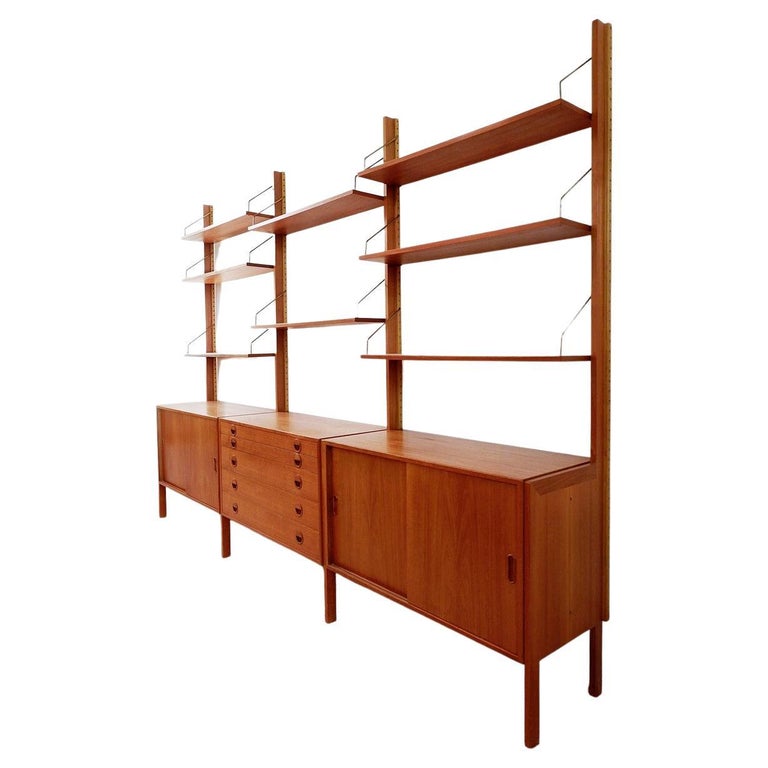 Scandinavian Modern Shelf Unit by Hansen and Guldborg - 1960s For Sale ...