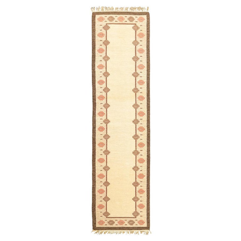 Scandinavian Runner Swedish Rollakan Beige Field For Sale at 1stDibs