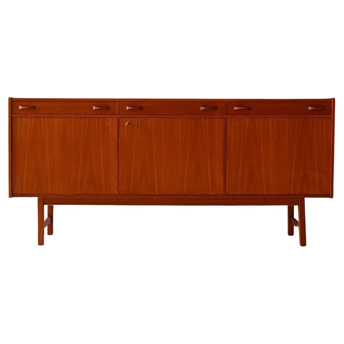 Scandinavian sideboard with three drawers For Sale at 1stDibs