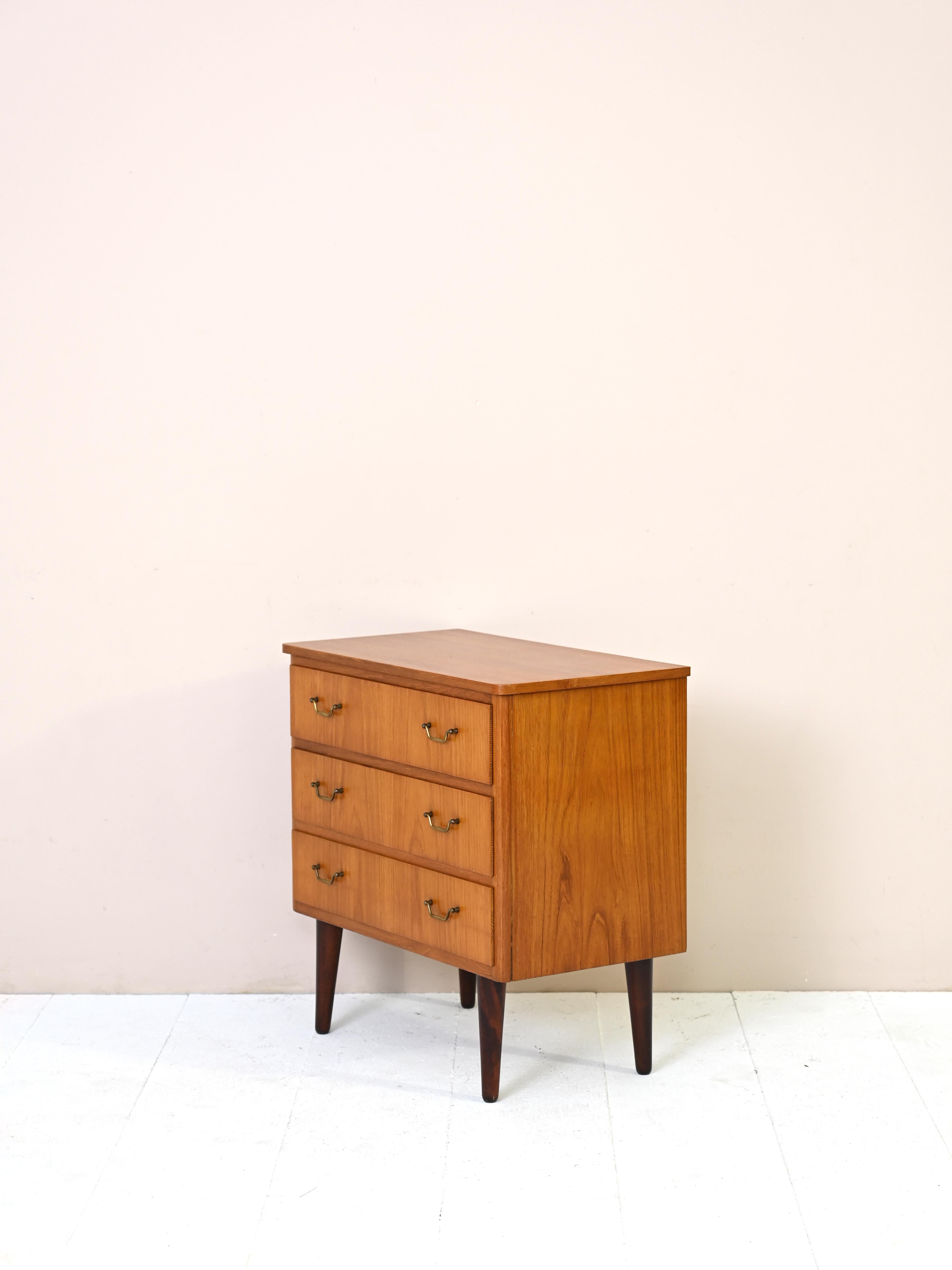 Scandinavian teak nightstand For Sale at 1stDibs
