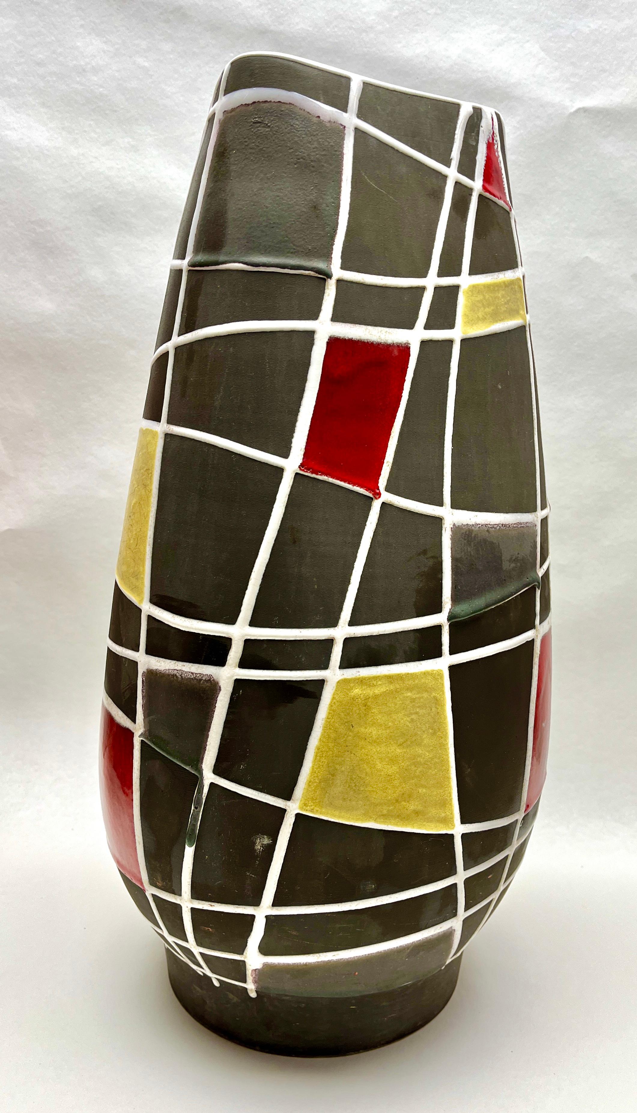 Schlossberg Keramik ‘Kuba’ Vase, Designed by Liesel Spornhauer W ...