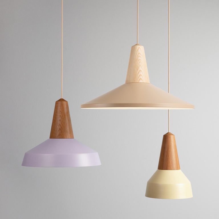 Schneid Studio Eikon Shell Wheat, Ash, Pendant Lamp For Sale at 1stDibs