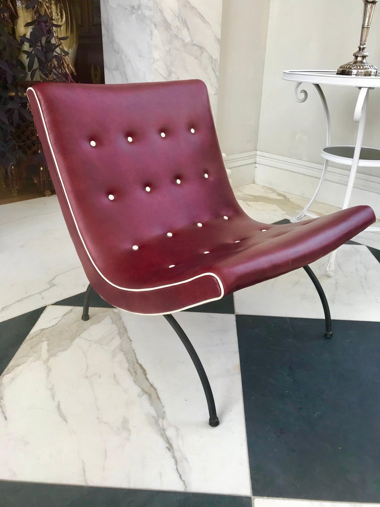 Scoop Style Lounge Set For Sale at 1stDibs