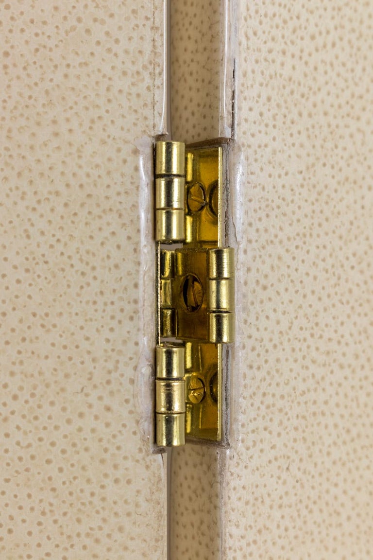 Screen in Cream Lacquer, Parchment Imitation, 20th Century at 1stDibs