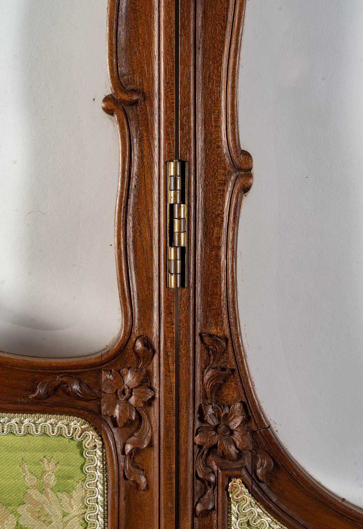 Screen in the Louis XV Style, Xixth Century For Sale at 1stDibs