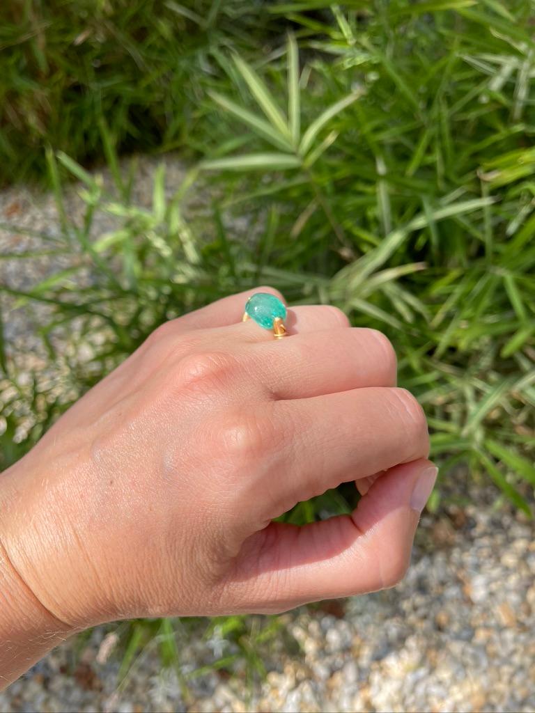 Scrives 8.98 Carat Emerald Tumble Swivel 22 Karat Gold Handmade ...