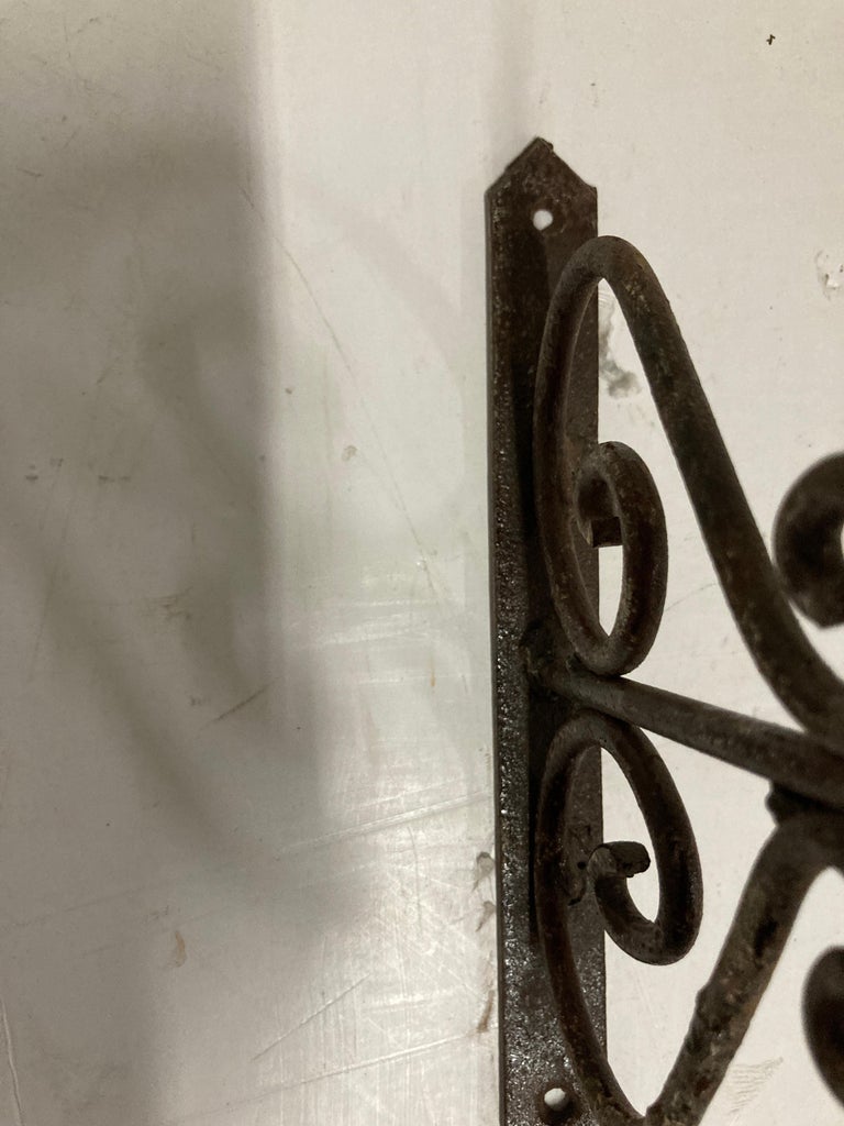 Scrolling Wall Mounted Iron Bracket for Lanterns or Signs For Sale at 1stDibs