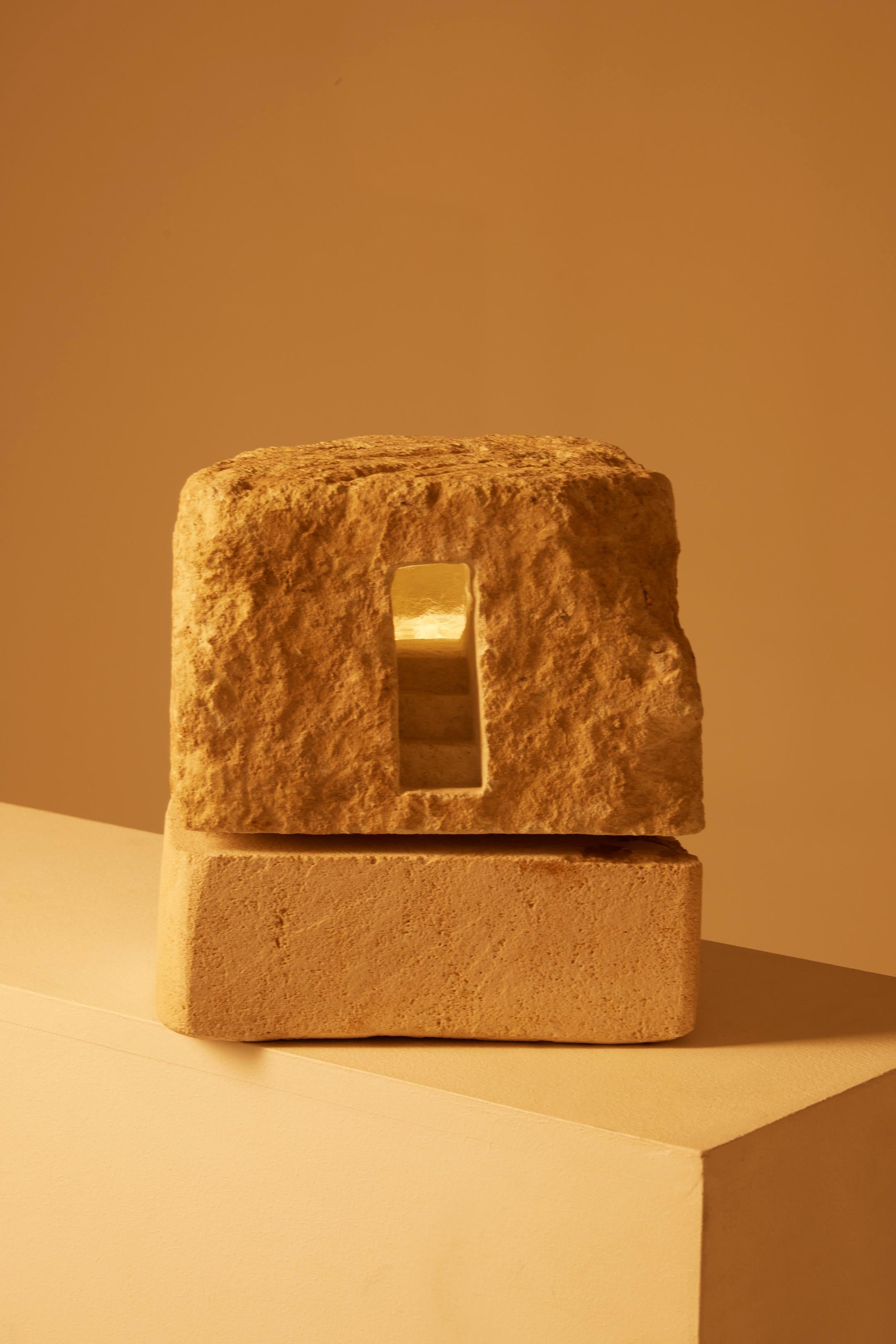 Sculptural lamp in limestone For Sale at 1stDibs