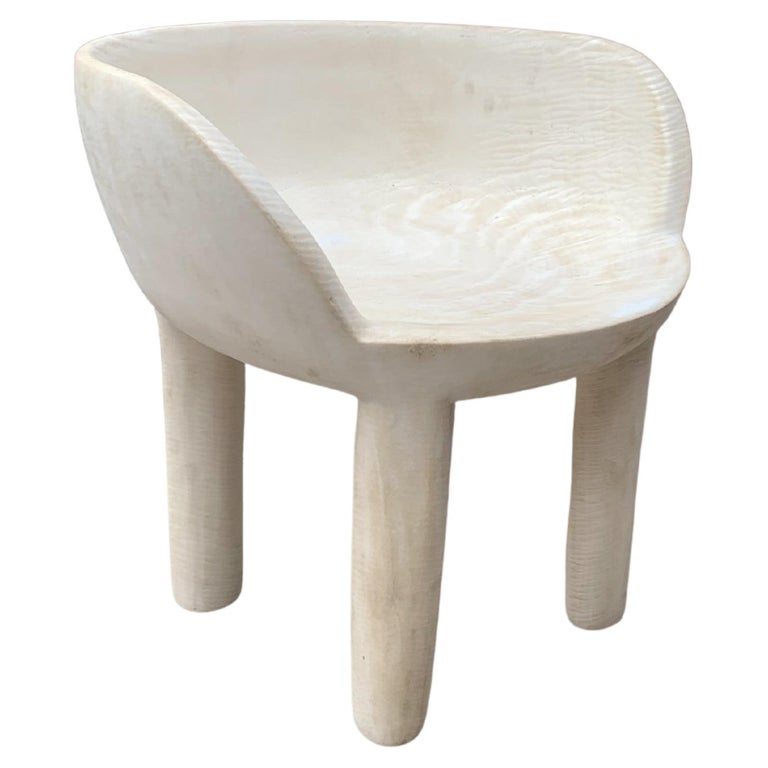 Chaise sculpturale en bois de mango blanchi finition organique moderne ...