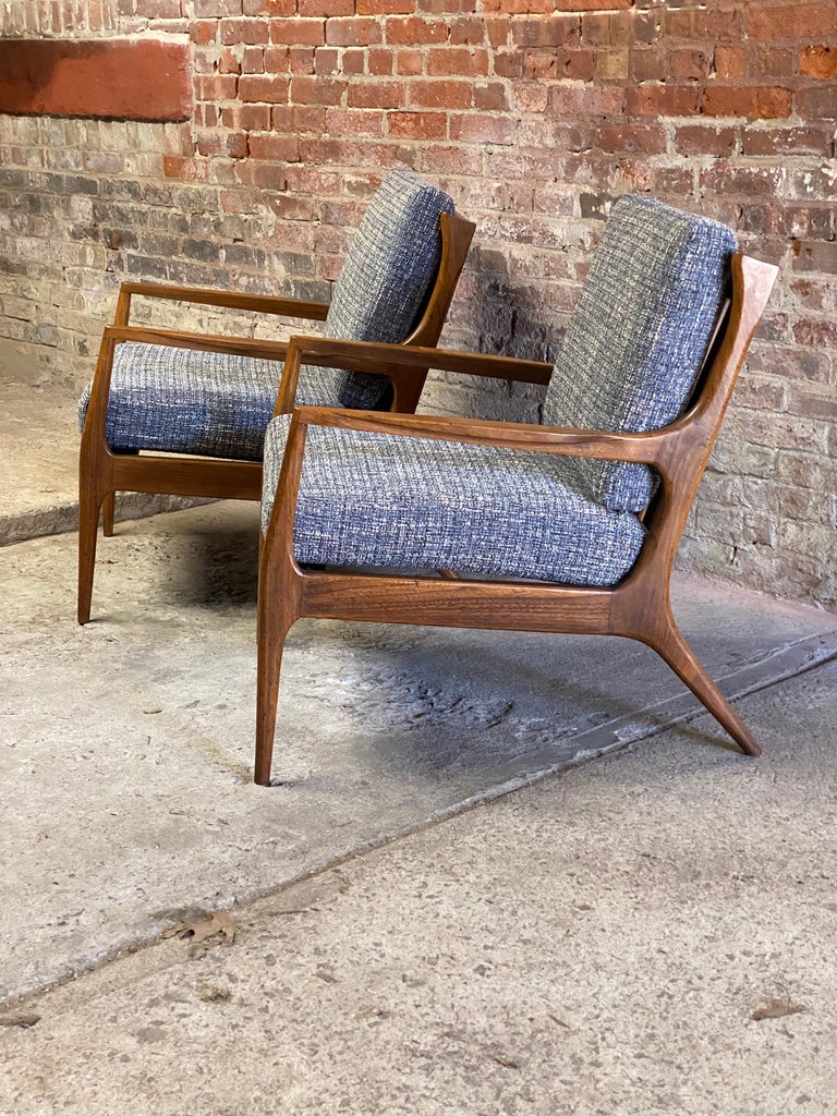 Sculptural Mid-Century Modern Armchairs, a Pair For Sale at 1stDibs
