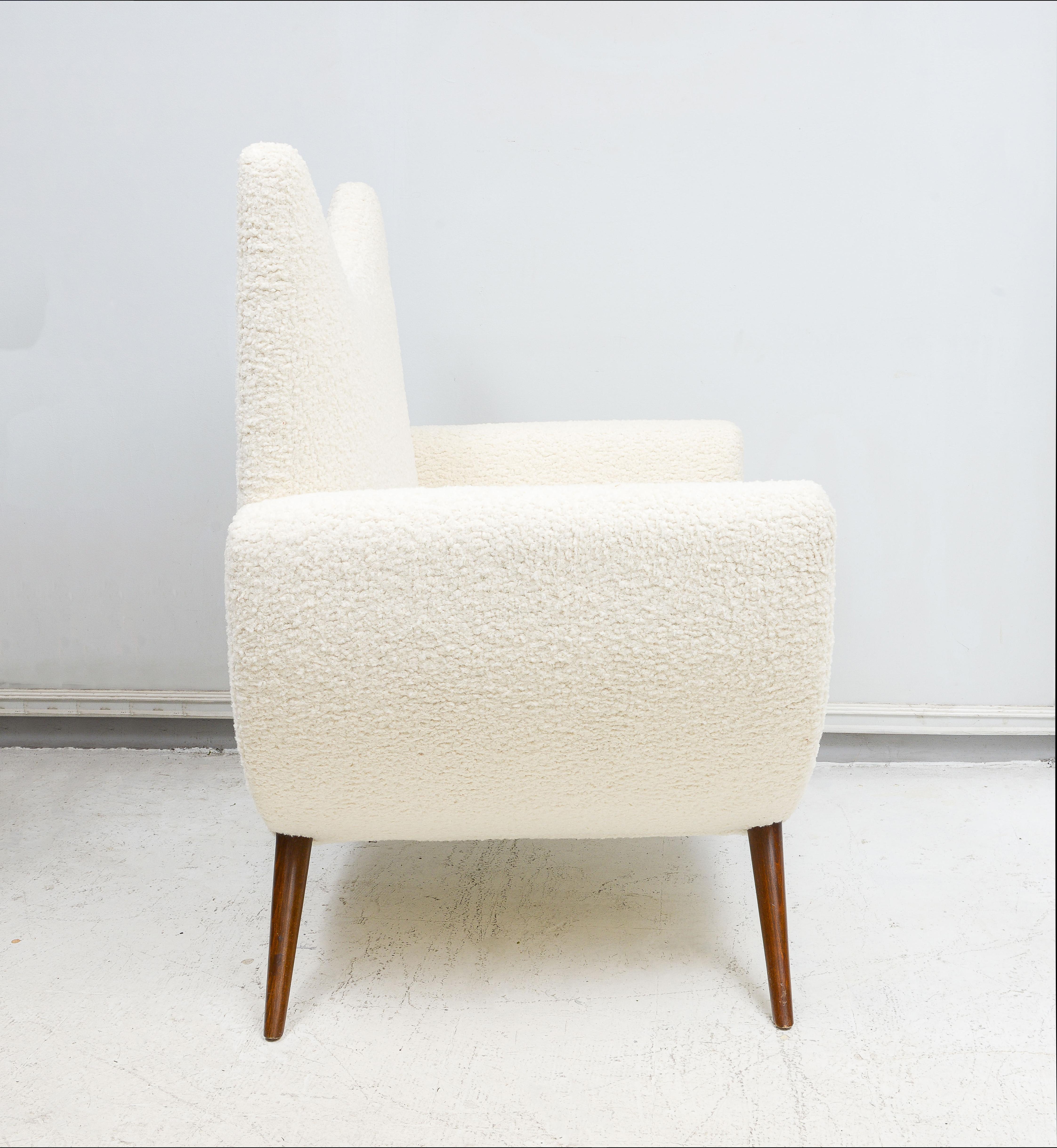 Sculptural Mid-Century Modern Italian Lounge Chairs at 1stDibs