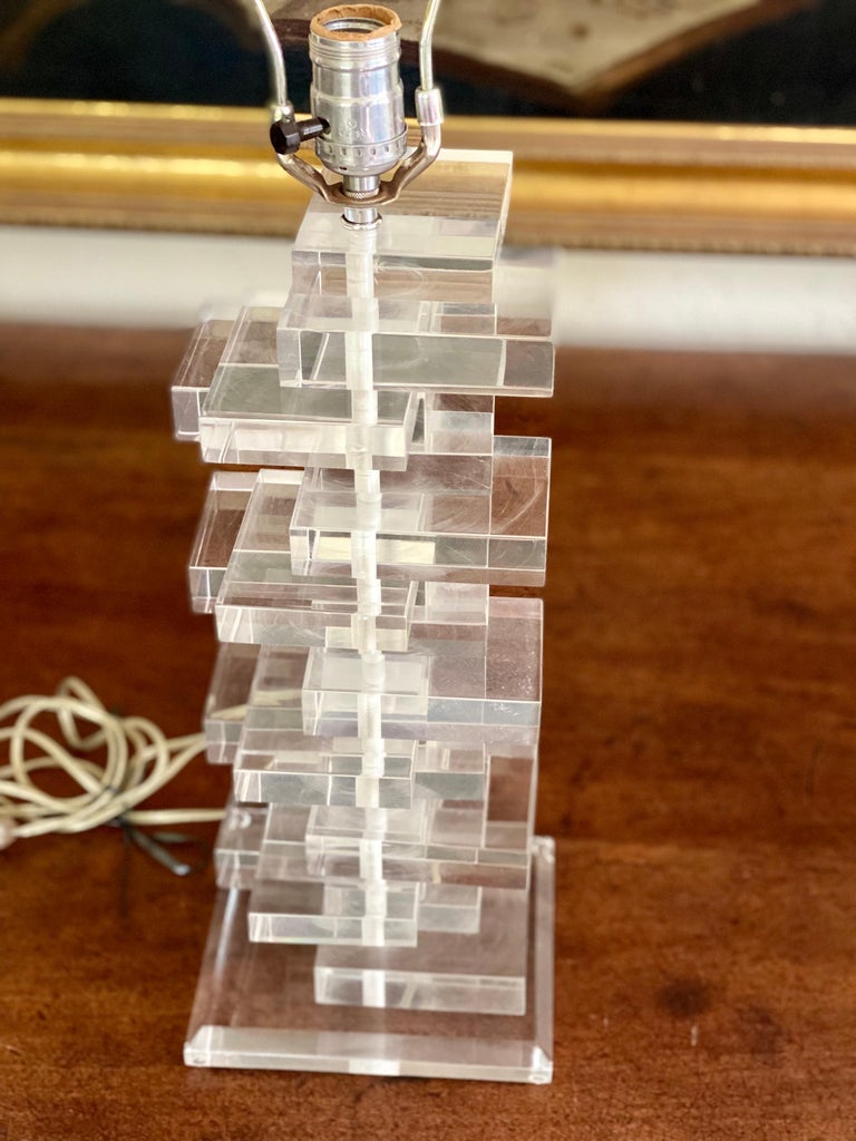 Sculptural Mid Century Stacked Lucite Table Lamp with Matching Lucite ...