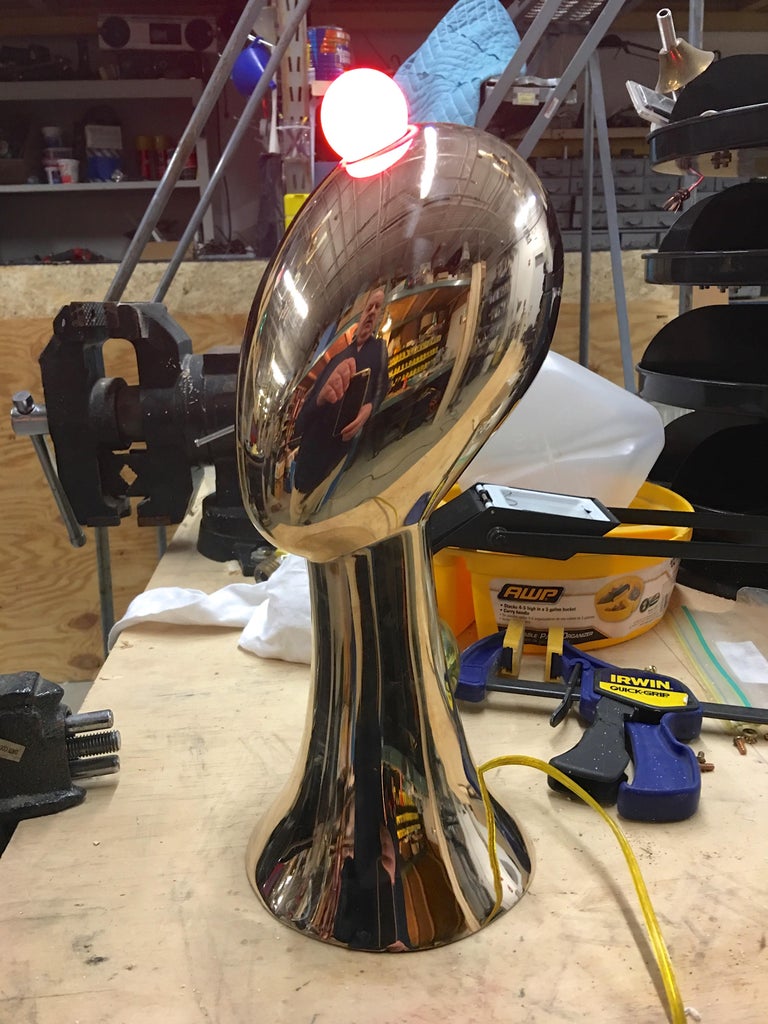 Abstract Bust Lamp in Polished Bronze For Sale at 1stDibs