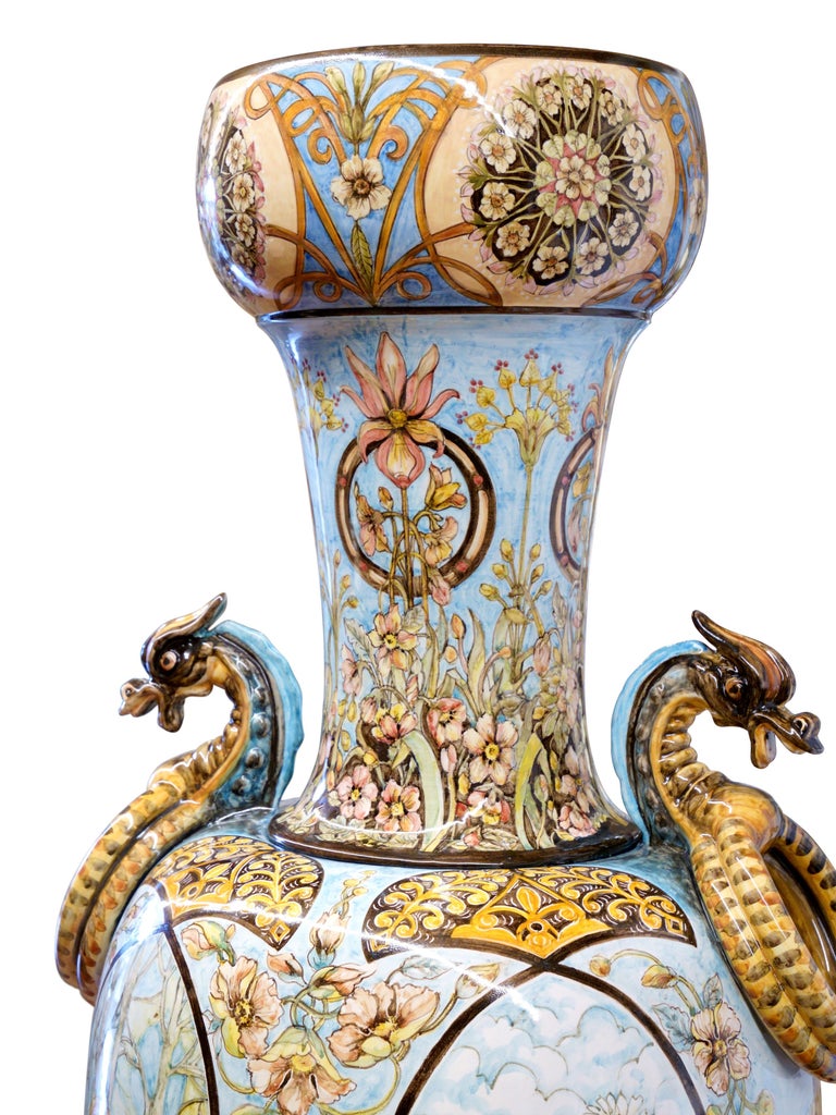 Sculpture Giant Amphore Vase Majolica Peint à la main Quatre Saisons ...
