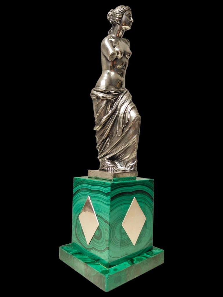 Sculpture of Venus in Solid Silver 20th Century For Sale at 1stDibs