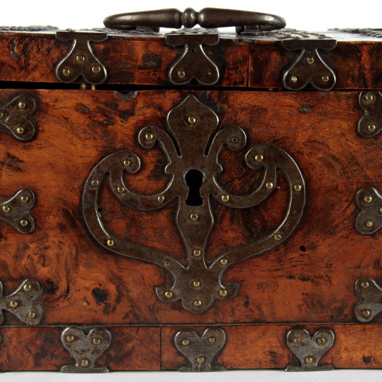 Sea Captain's Box, circa 1680/1720 'Colonial' For Sale at 1stDibs
