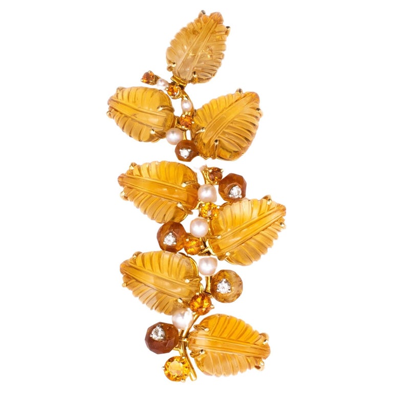 Seaman Schepps New York Brooch 18kt Gold with 82.45 Ctw Diamonds and ...