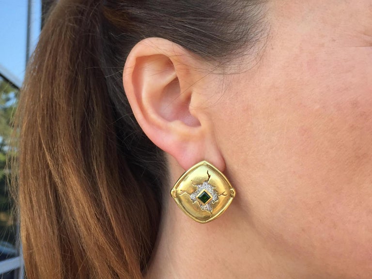 Seidengang 18 Karat and Platinum Diamond and Chrome Tourmaline Button ...