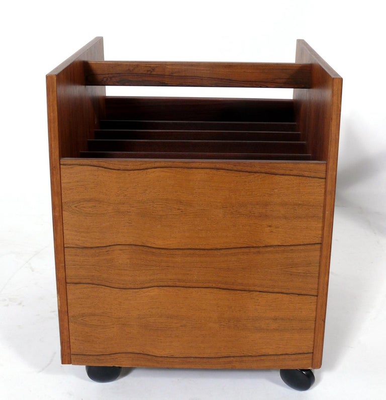 Selection of Mid-Century Modern Magazine Racks For Sale at 1stDibs